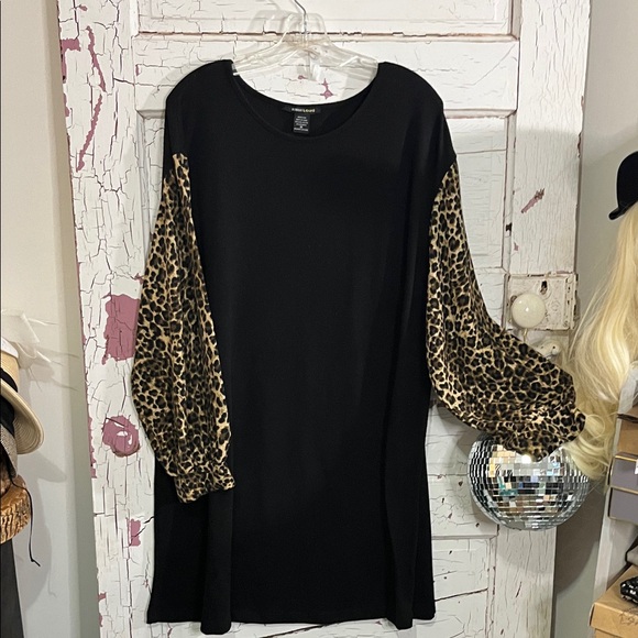 Robert Louis | Dresses | Robert Louis Black Dress With Animal Print ...